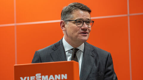 Regierungschef besucht Familienunternehmen Viessmann in Allendorf (Eder ...